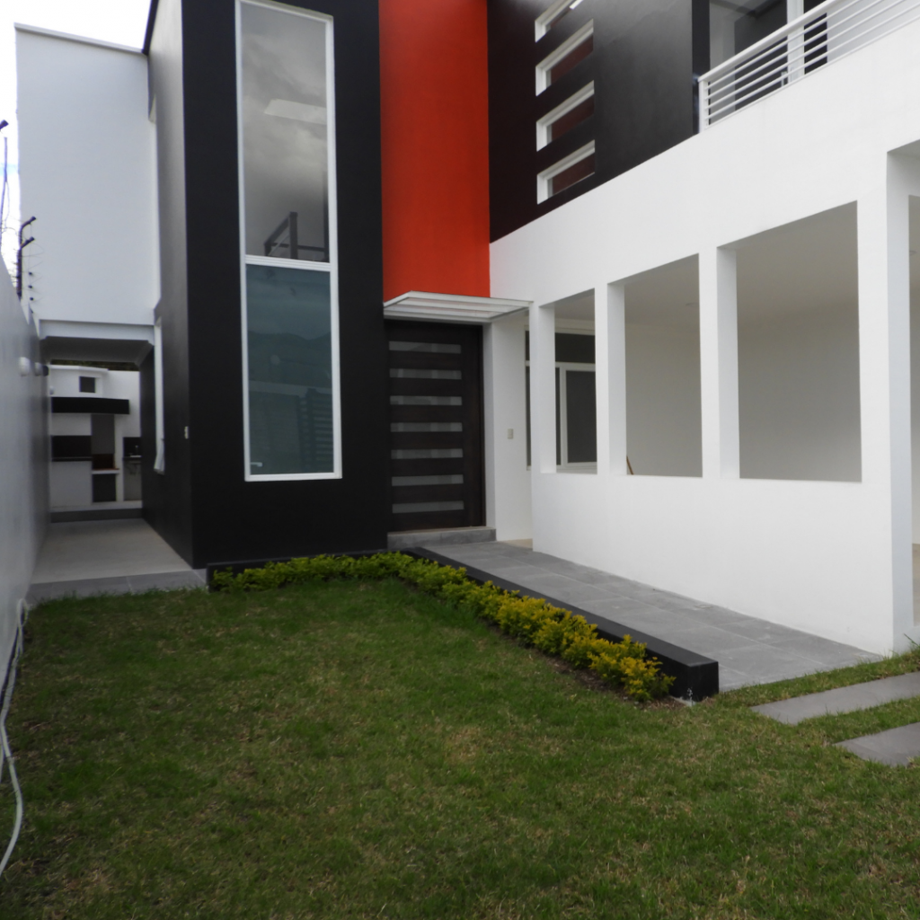 VENDIDA!!! Casa Azogues, sector Charasol. – Home Design